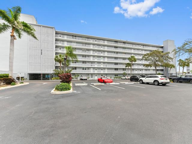 5700 NW 2nd Ave, Unit 211, Boca Raton, FL 33487 | MLS #R11154 | Compass