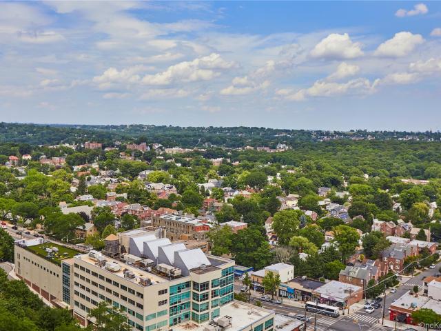 5700 Arlington Avenue 19G