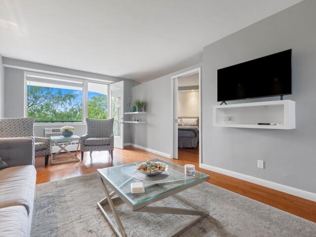5700 arlington avenue 5m