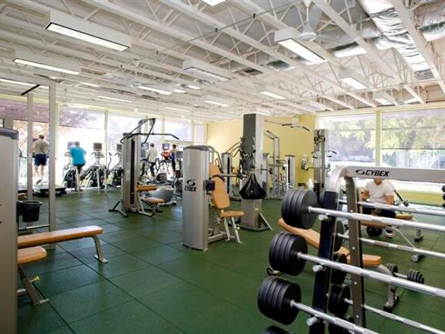 5700 Arlington Avenue, Unit 11P
