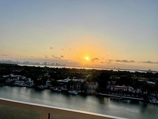 5700 Collins Ave Apt 12K, Miami Beach, FL 33140