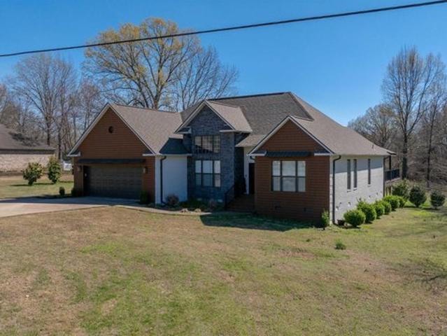 5700 Harrison St, Batesville, AR 72501
