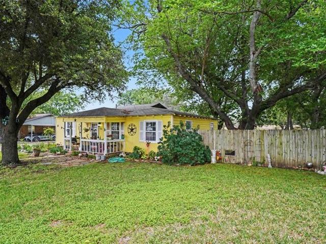 5700 Kennedy St, Watauga, TX 76148