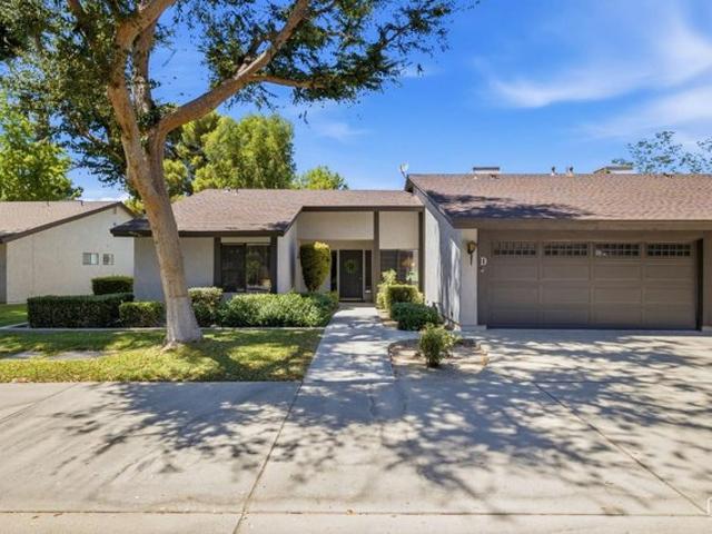 5700 Kirkside Dr Apt D, Bakersfield, CA 93309