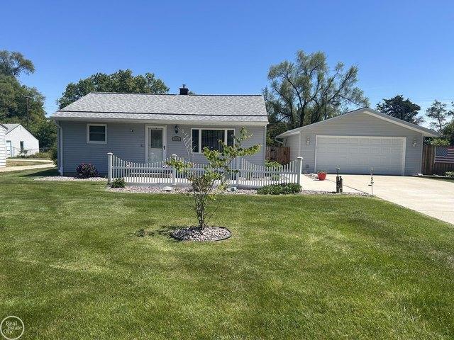 5700 Parkdale St, Shelby Township, MI 48317