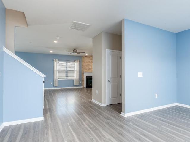 5700 Redgum Dr