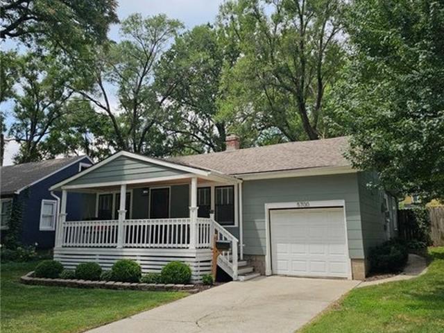 5700 Reeds Rd, Mission, KS 66202