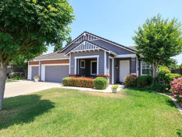 5700 Rose Hill Ct, Riverbank, CA 95367