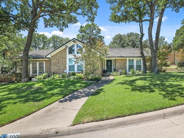 5700 Stage Line Dr, Arlington, TX 76017