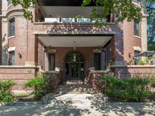 5700 S. Blackstone Avenue 4 Bedroom Apartment for Rent at 5700 S Blackstone Ave, Chicago, IL 60637 Hyde Park