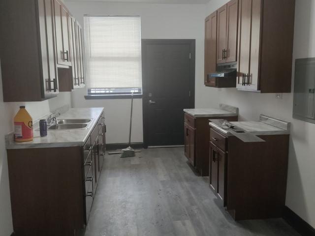 5700 S Michigan Ave 2 Bedroom Apartment for Rent at 5700 S Michigan Ave, Chicago, IL 60637 Washington Park