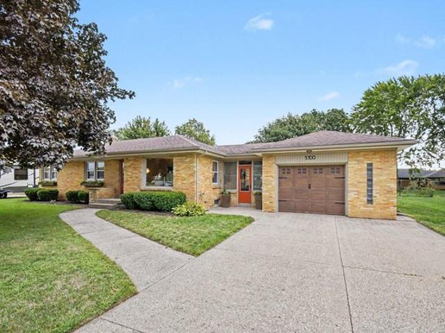 5700 36th Ave SW, Hudsonville, MI 49426