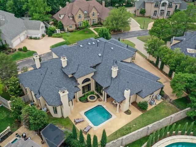 5701 Mistletoe Court