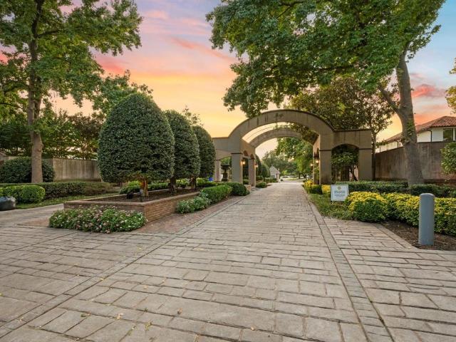 5701 Morlaix Ct, Colleyville, TX 76034 | MLS #21210 | Compass