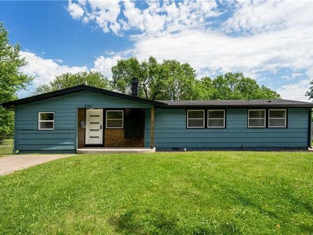 5701 N Highland Ave, Gladstone, MO 64118