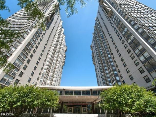 5701 N Sheridan Rd Apt 30F, Chicago, IL 60660