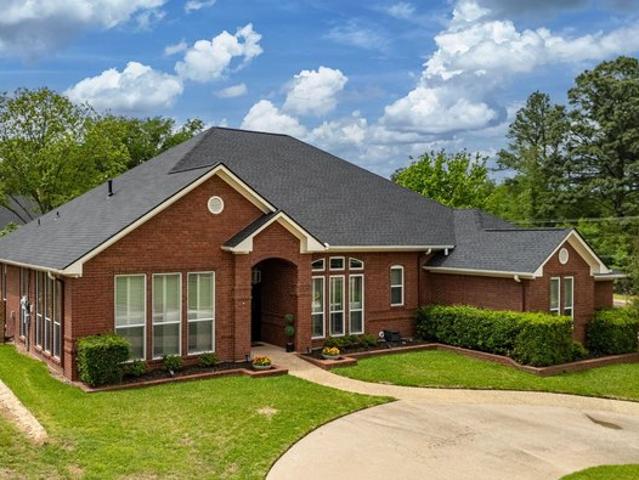 5701 Churchill Dr, Tyler, TX 75703