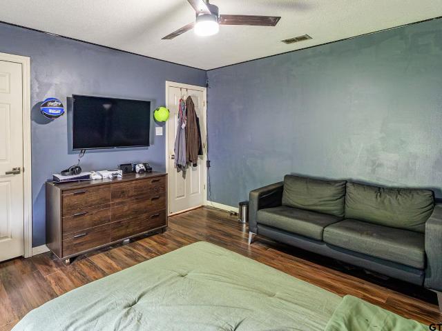 5701 Churchill Dr, Tyler, TX 75703 | MLS #26005