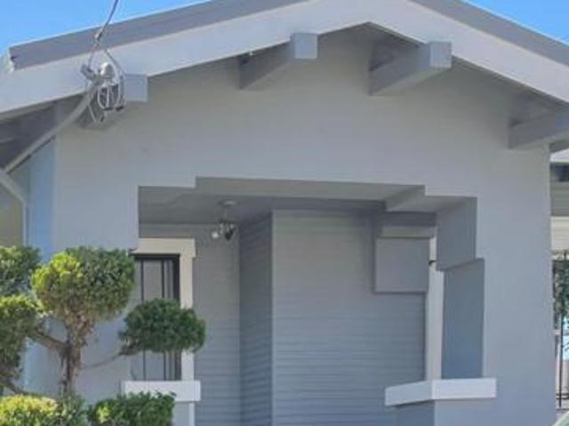 5701 E 17th St, Oakland, CA 94621