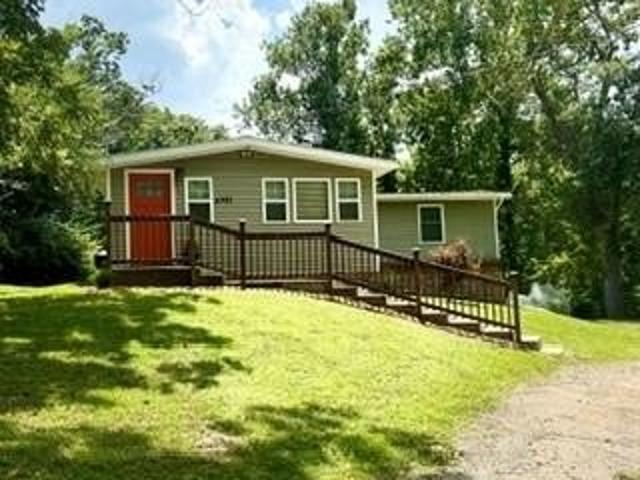 5701 E 56th St, Kansas City, MO 64130
