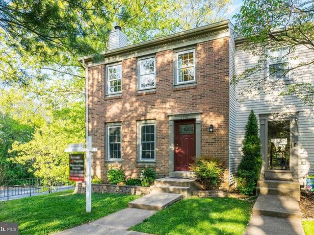 5701 Edgewater Oak Ct, Burke, VA 22015