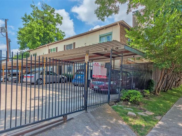 5701 Gaston Avenue # 8