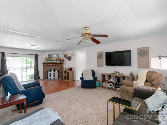 5701 Lockhart Road