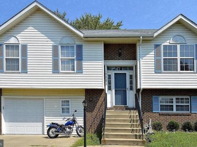 5701 Pompano Ct, Waldorf, MD 20603