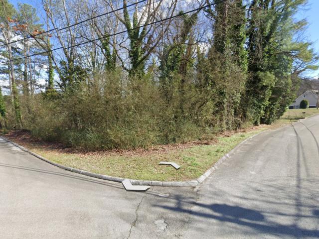 5701 River Glade Dr