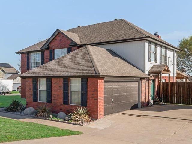 5701 Sea Breeze Ln, Fort Worth, TX 76135 | MLS #21202