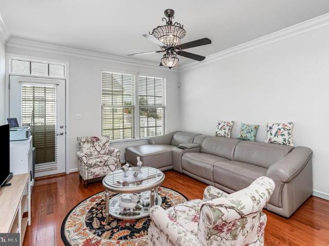 5701 spring arbor cir