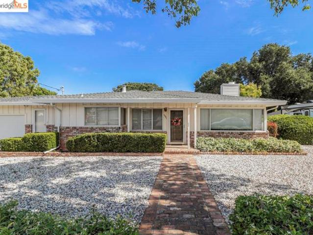 5701 Verna Way, Clayton, CA 94517