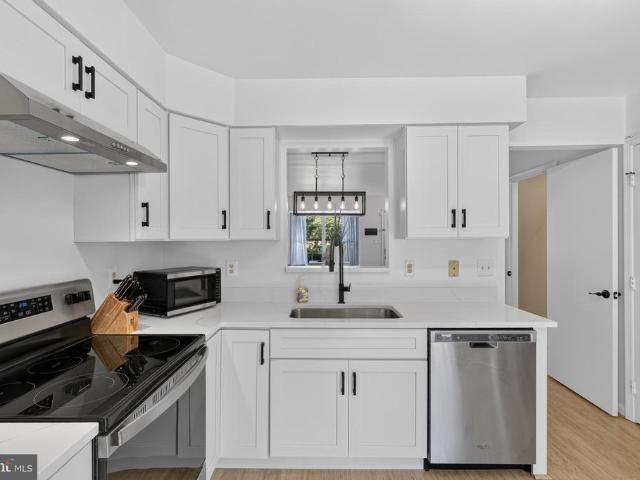 5702 Osprey Court