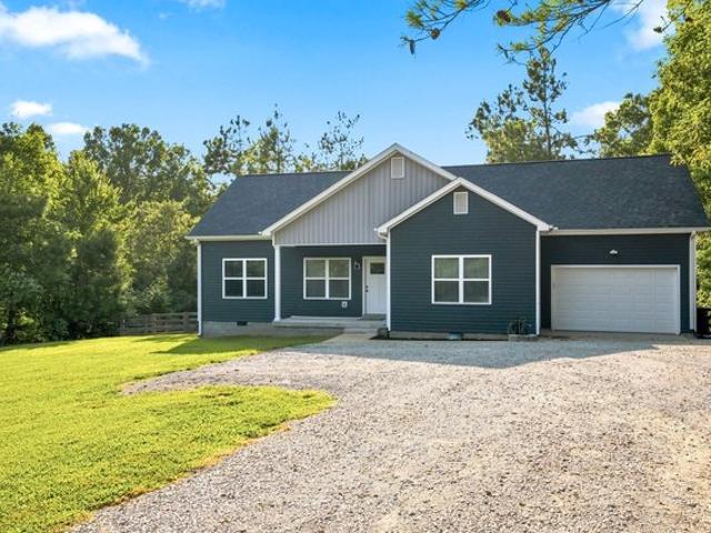 5702 Fox Haven Dr, Nunnelly, TN 37137