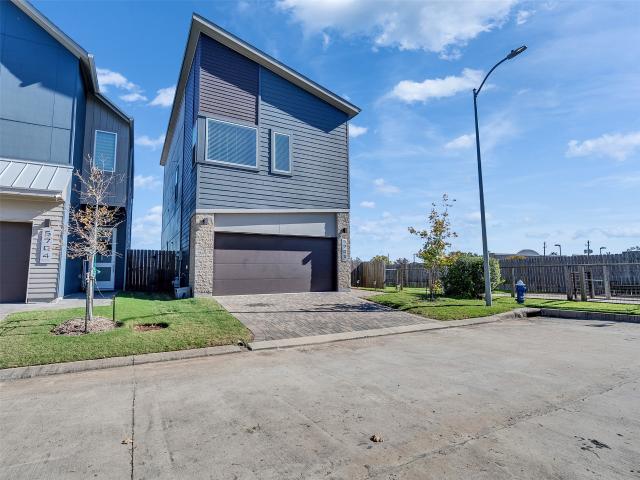 5702 Rucio Ln, Houston, TX 77092 | MLS #38343 | Compass