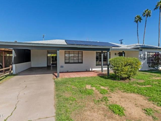 5702 W Orangewood Ave, Glendale, AZ 85301
