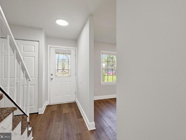 5702 Yellowrose Court