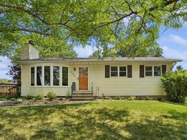 5703 Aster Ln, Waterloo, IA 50701