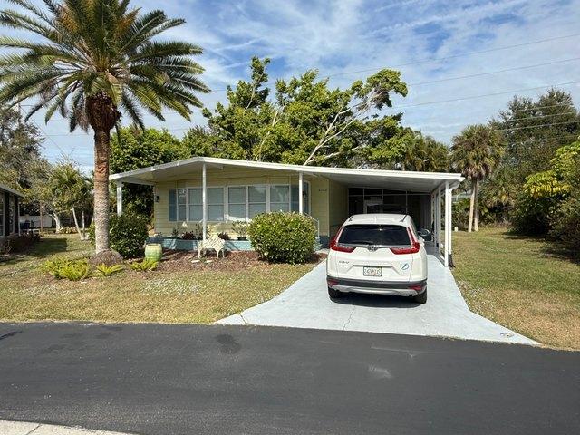5703 Camelot Dr N, Sarasota, FL 34233