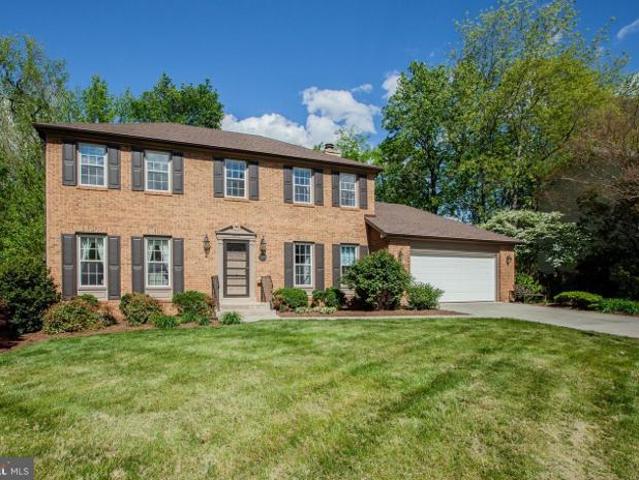 5703 Regimental Ct, Centreville, VA 20120