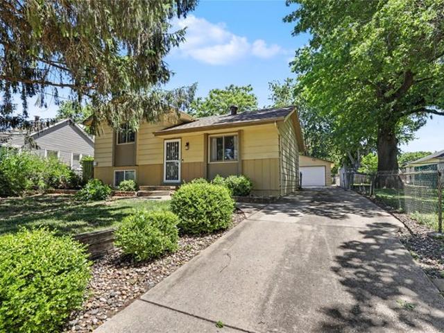 5703 SW 3rd St, Des Moines, IA 50315