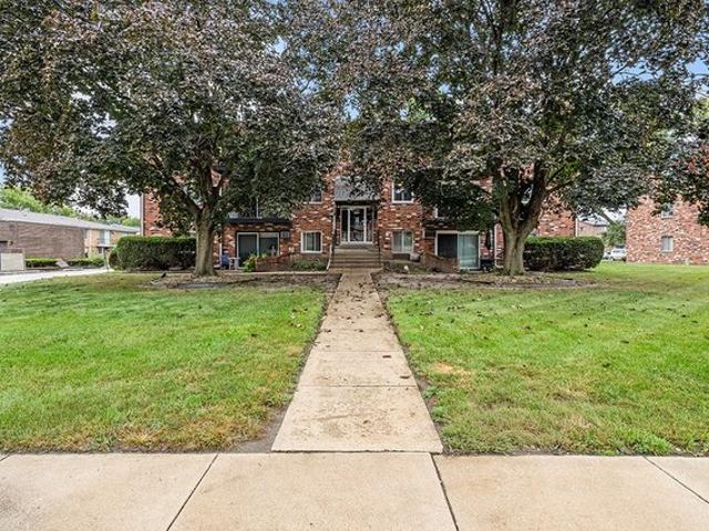 5703 th St Apt 31, Crestwood, IL 60418