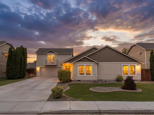 5703 Washougal Ln, Pasco, WA 99301