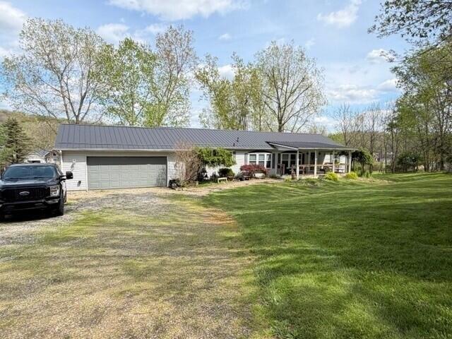 570 Crestrose Ct, Howard, OH 43028