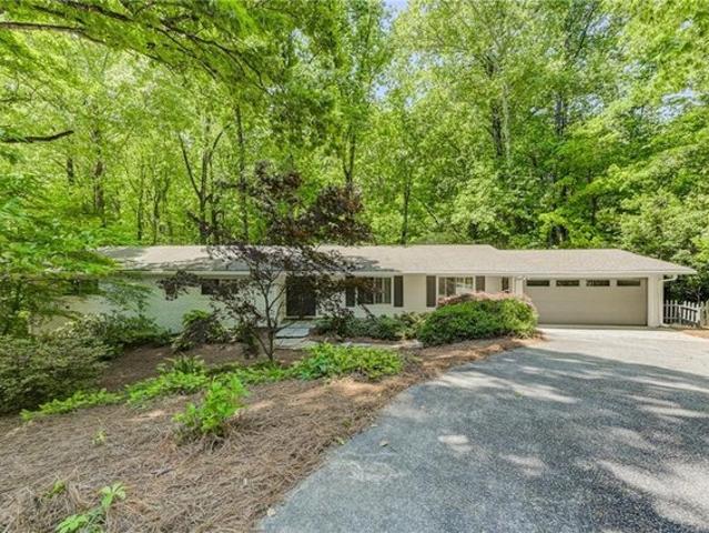 570 Elden Dr, Atlanta, GA 30342