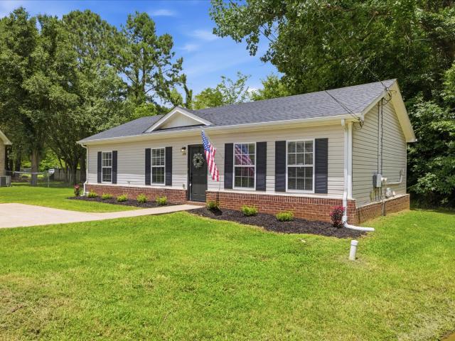 570 Kathryn Ct