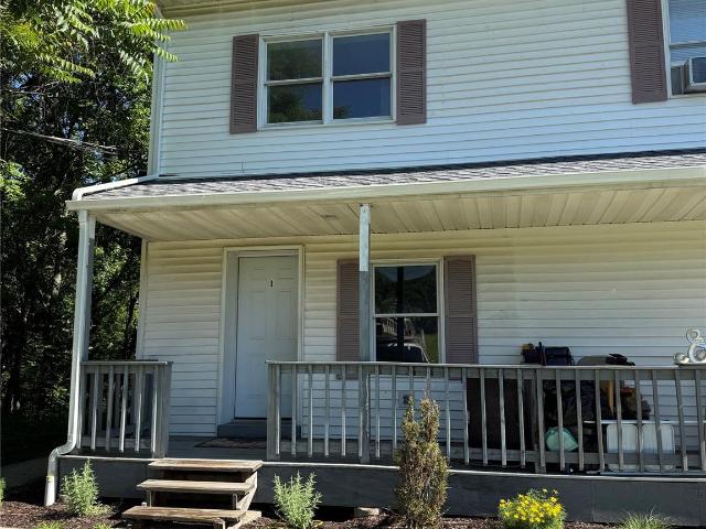 570 Mount Hope Road 1