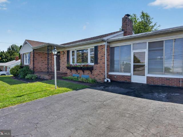 570 Manor Road