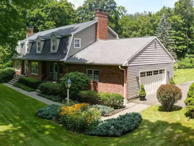 570 PARK ROAD EXT, MIDDLEBURY, CT 06762 Single Family Residenc.