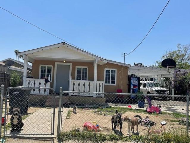 570 W 10th St, San Jacinto, CA 92583